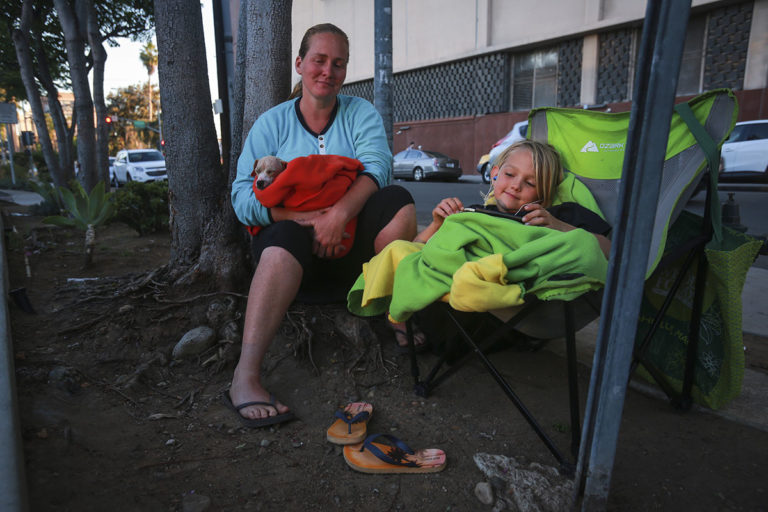 5 Unique Challenges Homeless Women Face - Lucky Duck Foundation